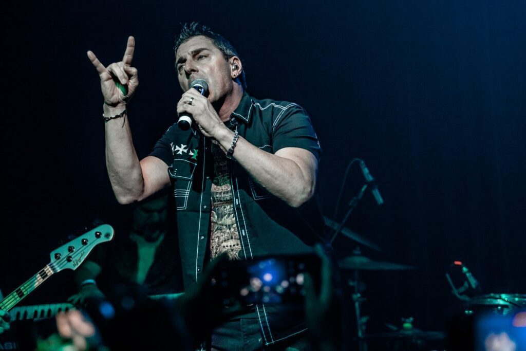 Johnny Gioeli | Official Website